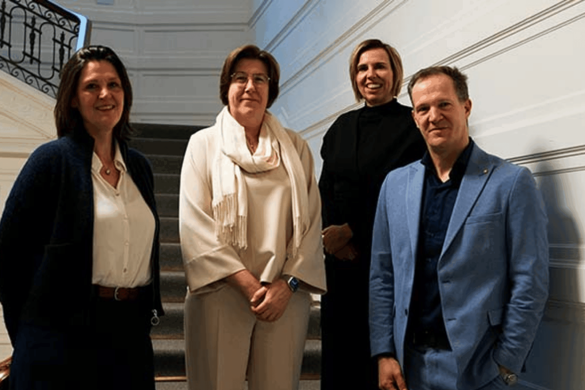 Well-being works: Working on (mental) well-being at work in a way…